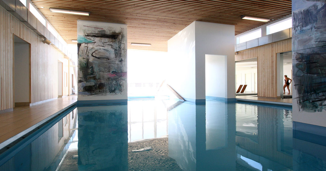 Inspiration: Akustiktak på nordiskt Spa Resort | Troldtekt